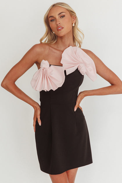 What’s the party dress code, really? Let’s talk Cocktail vs Formal Dresses