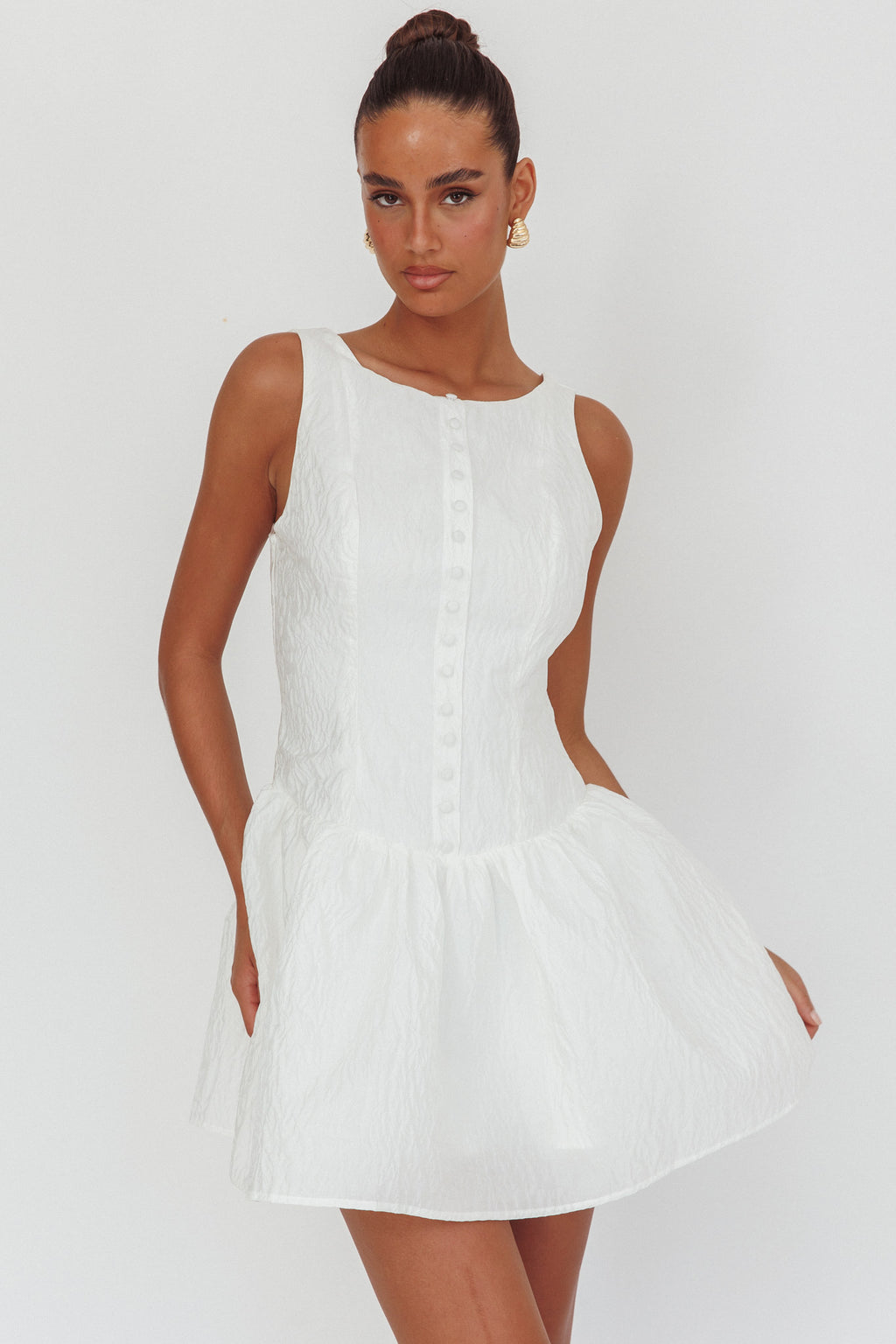 Profile Pic Drop Waist Flounce Mini Dress Textured White– Selfie Leslie ...