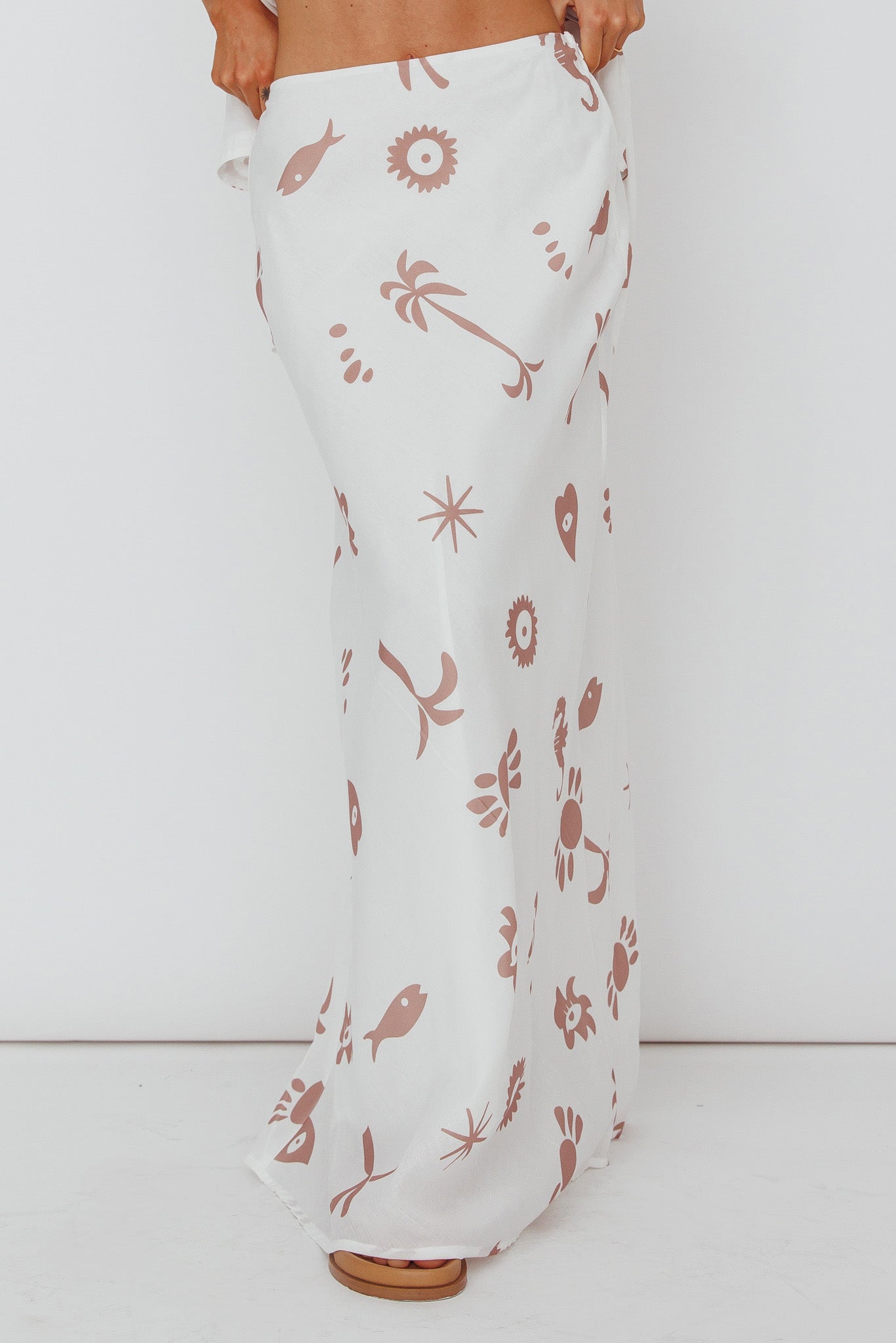 Light Aura Maxi Skirt Print White Tan | Selfie Leslie Australia