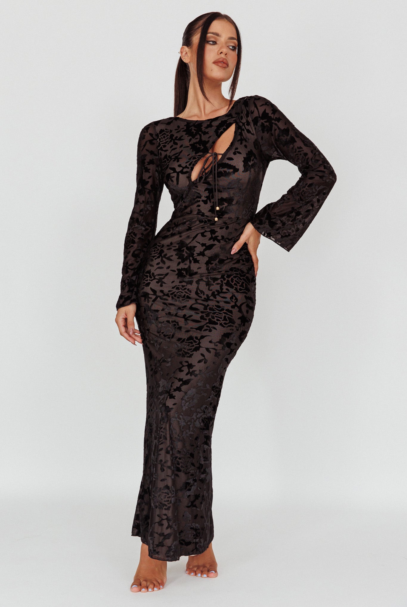 Novalie Long Sleeve Velvet Print Midi Dress Black | Selfie Leslie Australia
